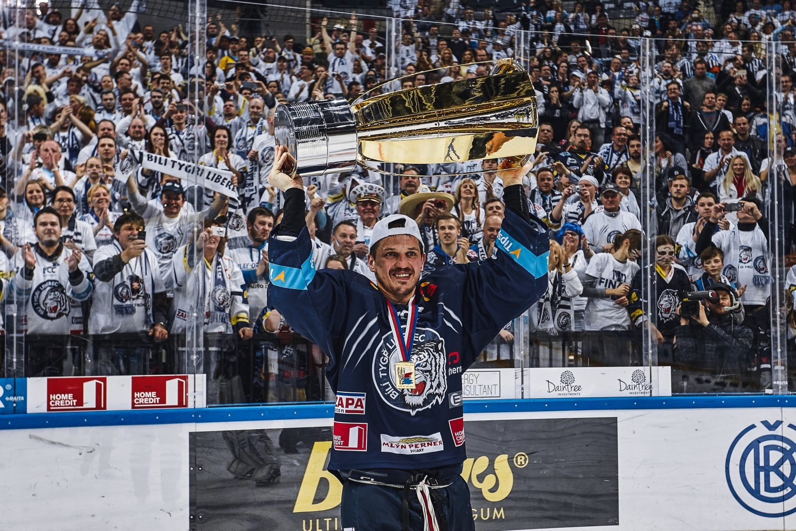 Rekordman se loučí. Lukáš Derner končí bohatou kariéru | Bílí Tygři Liberec